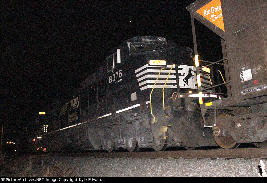 NS C40-8W #8376 on 521
